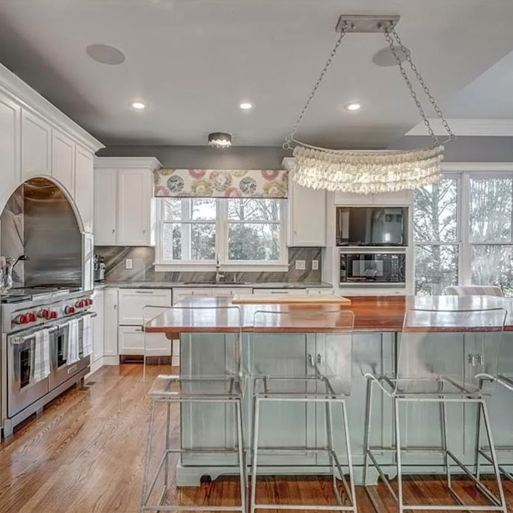 Heroes of the Storm Furniture Tier List - Parlor Show Room